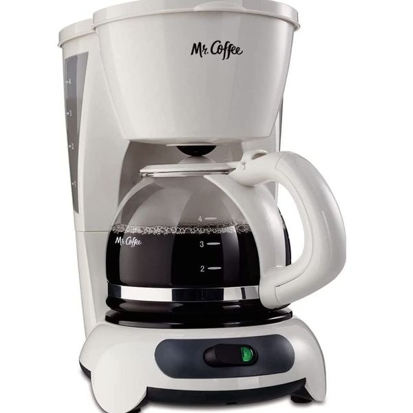 The Best 4 Cup Coffee Maker - Best Taste in a Small Size